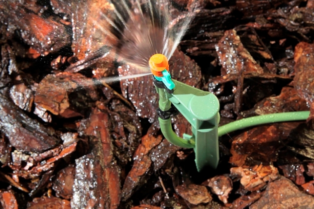 Mister Landscaper Drip Irrigation and Micro Spray. Micro-Sprinkler ...